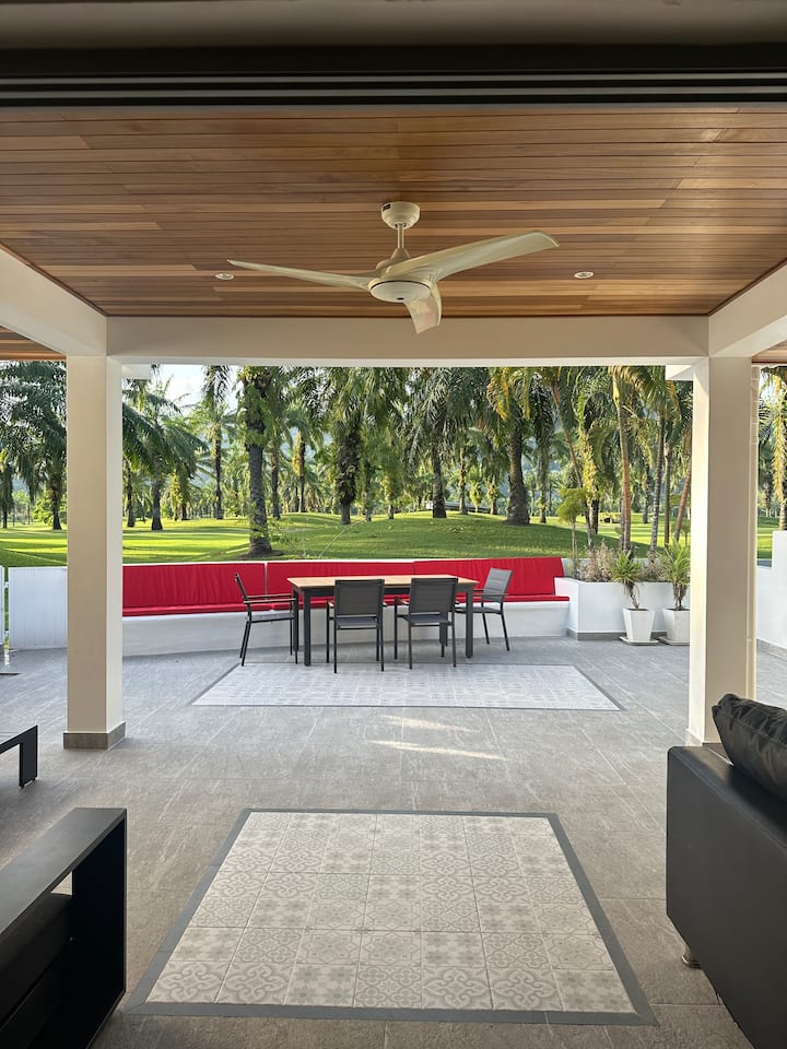 Golf Villa Loch Palm 3 Br Up To 8-shared Pool - Phuket