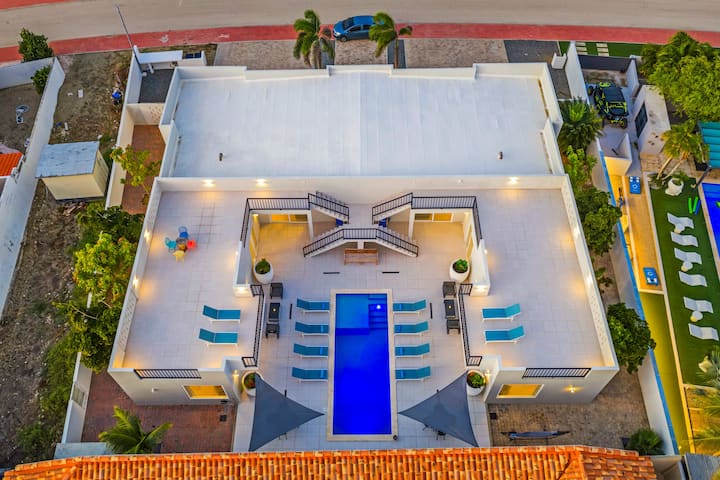 4br Villa | Serene Pool | 10 Min To Palm Beach - Aruba