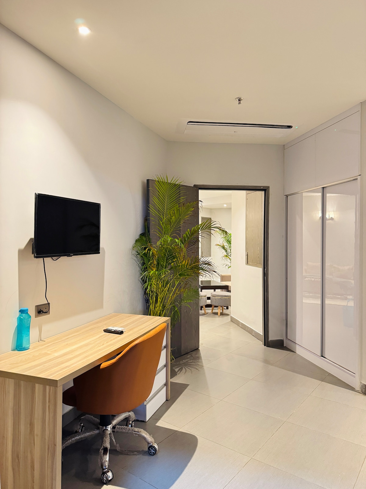 Piso 36 2 BHK Supernova - Departamentos en renta en Noida, Uttar ...