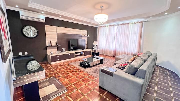 Casa Grande E Arejada. - Sorocaba