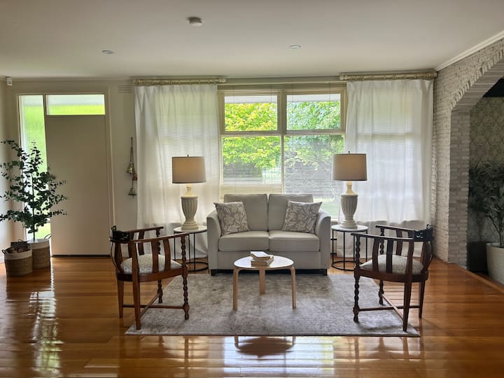 Charming Farmhouse With Lovely Garden And Sheeps - Victoria