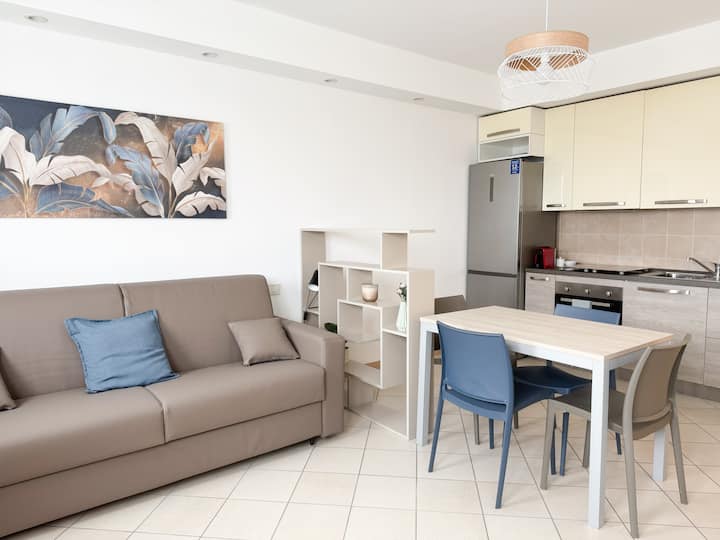 Spazioso Monolocale • Milano, Rho Fiera E Monza - Limbiate