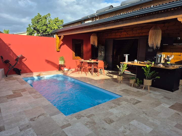 Tiny Babou Chambre Avec Piscine Centre-ville Calme - La Réunion