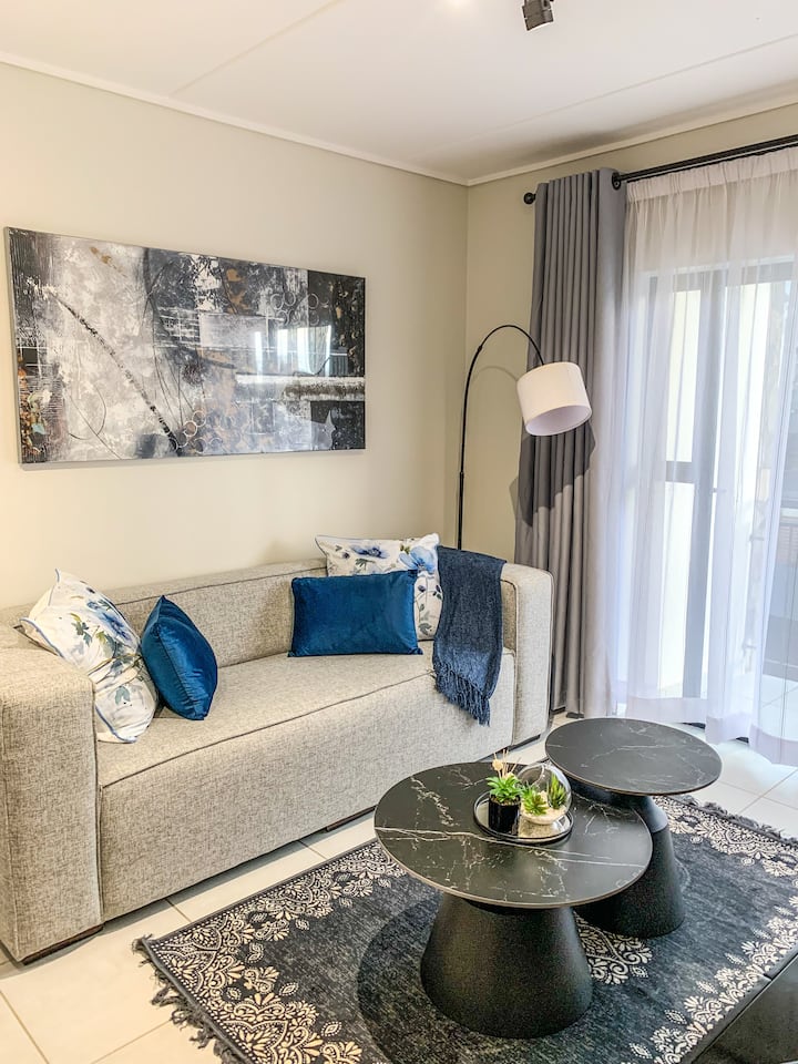 Lux Unit @Obee’s - Midrand