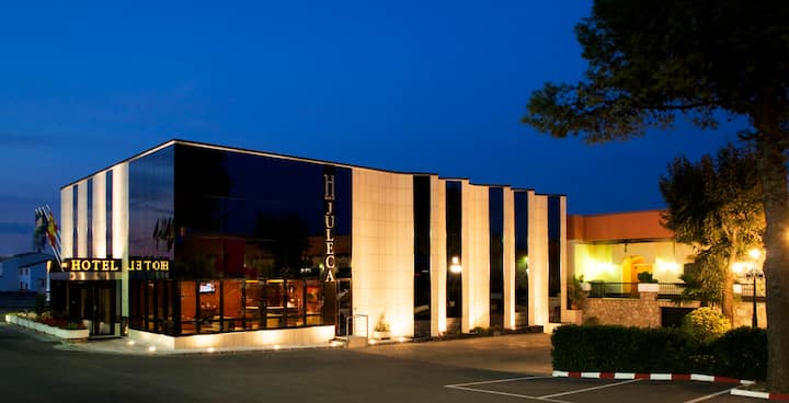 Hotel Juleca * * * - Mengíbar