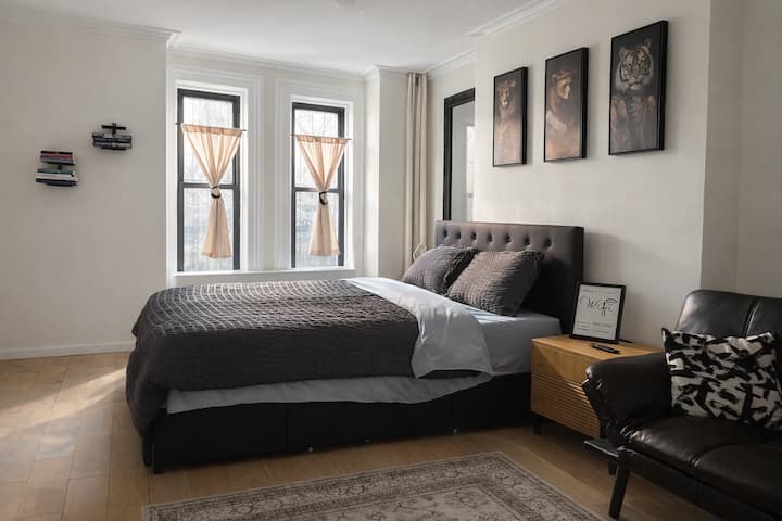 Historic Garden Studio Unit| Steps From Grove Path - Jersey City, NJ