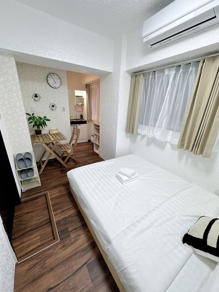 Katsu Hotel 大床房 地铁2分钟 关西机场/难波/心斋桥/梅田地铁直达 - Osaka