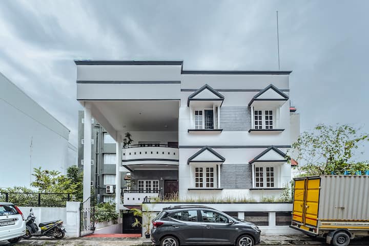Vanta Grove 5bhk Luxury Spacez Villa With Terrace - Bangalore