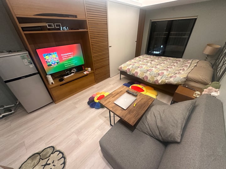 Modern Cozy Apartment, Fully Equipped, 1 Min Mrt - 