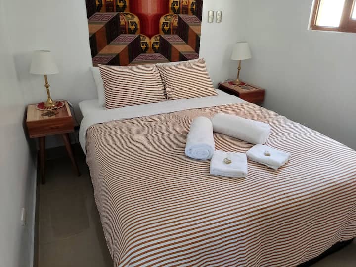 Warm & Cozy Apt Suite W/ Stunning Mountain Views - Urubamba