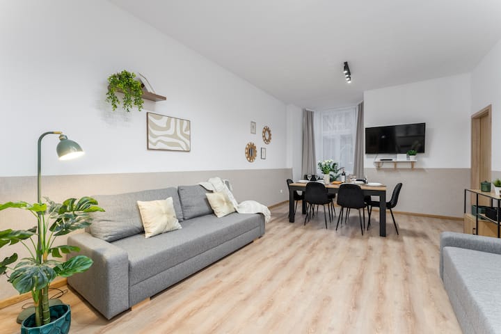 Dw4 – Kazimierz/centre (5 Bedrooms + Living Room) - Krakow