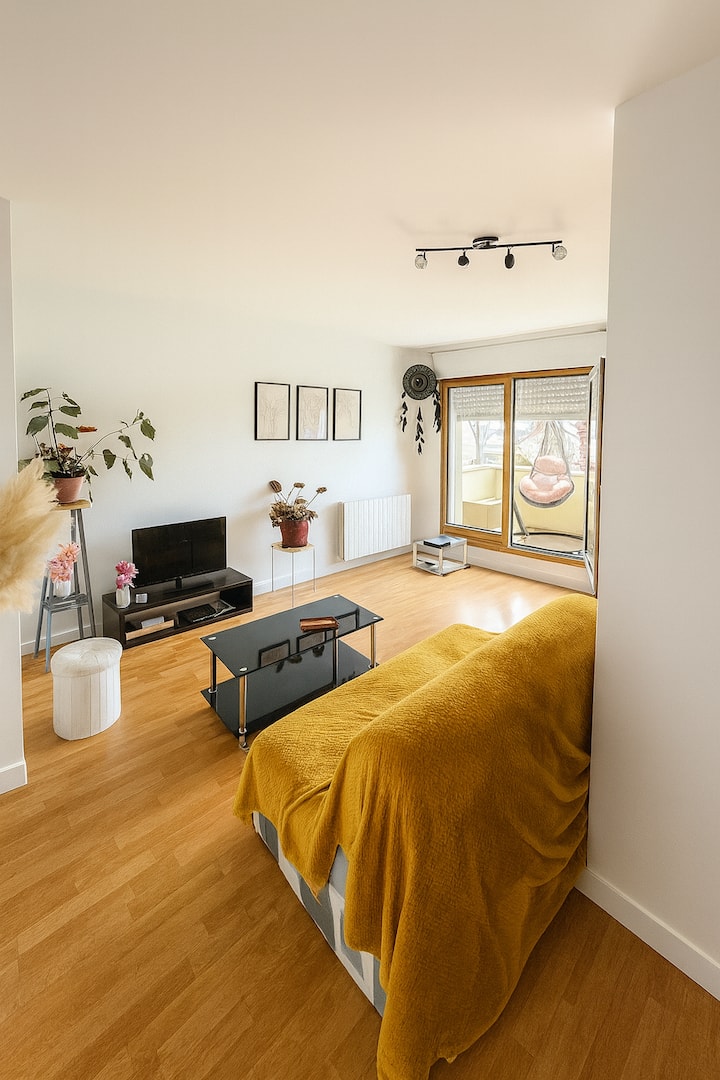 Appartement Avec Balcon Parking – 5 Min De La Gare - Le Mans