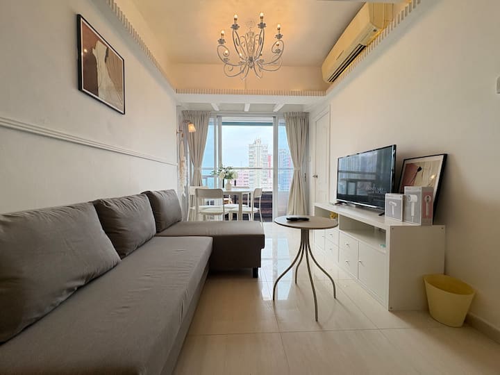 油麻地站出口20米三個臥室二個廁所電梯直達住8人 - 홍콩