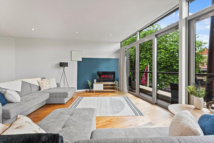 Designer Apartment In Central Lincoln - 링컨