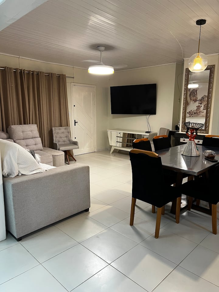 ÓTima Casa, 3qtos, 4bhs E Piscina A 200m Do Mar - Tramandaí