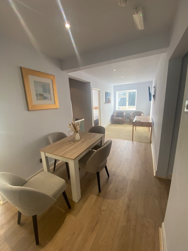 Luxury Two Bed Apartment - Bournemouth