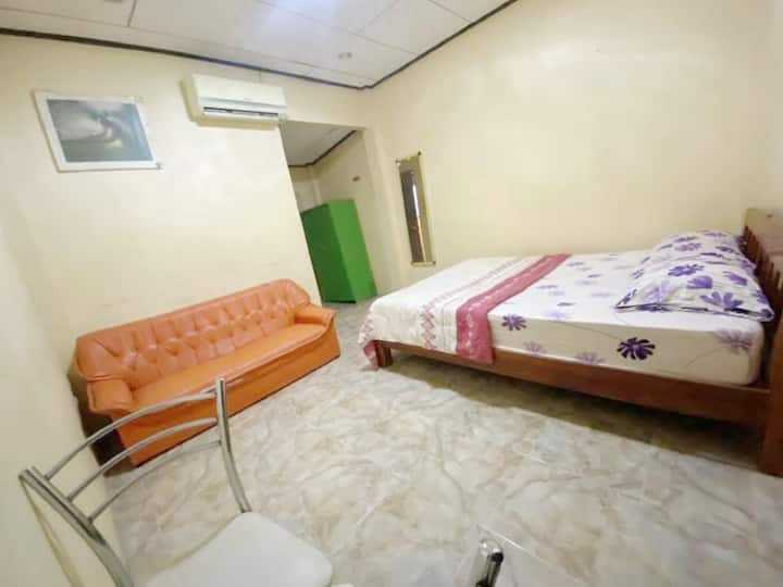 ห้องพักรายวันดีมอส - Warin Chamrap