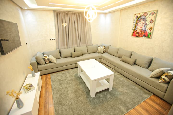 Modern Apartment – Central Agadir – Fast Wifi - Agadir