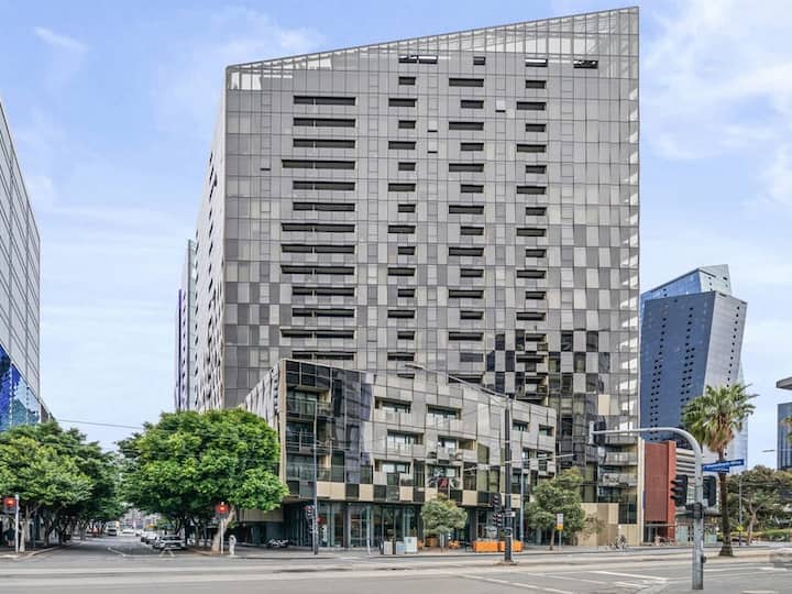 Beautiful 2 Bedroom Home In Docklands Near Trams - Melbourne