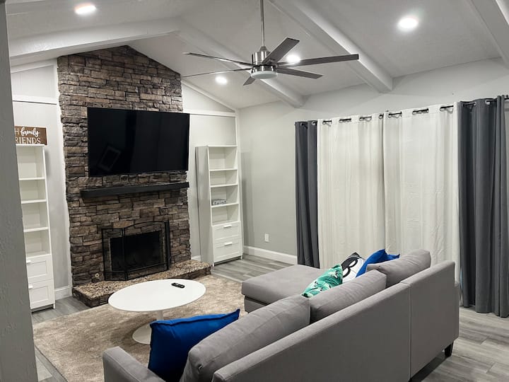 The Gettysburg House - Clovis - Clovis, CA