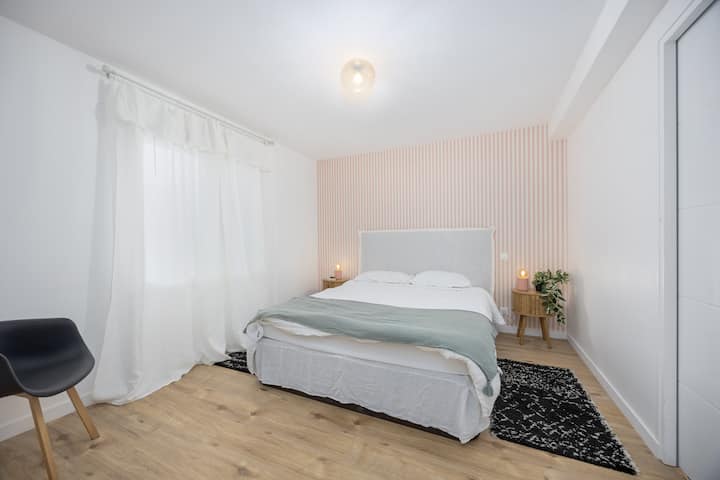 4 Suites with A/C · Beach Access · Family-Friendly - Houses for Rent in ...