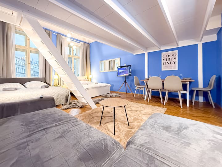 Cloud Apartment In Historic Old Town - Praga
