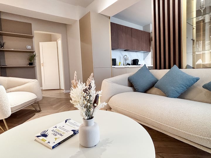 Yang: 23rd Floor Panoramic View & King Bed Luxury - Cluj-Napoca