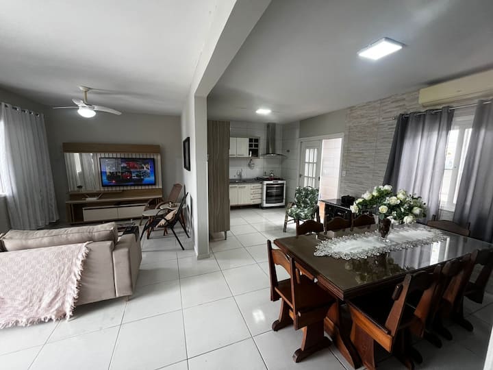 Casa Super Confortável E Espaçosa! - Capão da Canoa