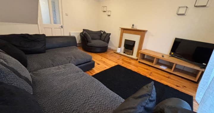 Stunning 2 Bedroom House - Free Parking And Wi-fi - Towcester