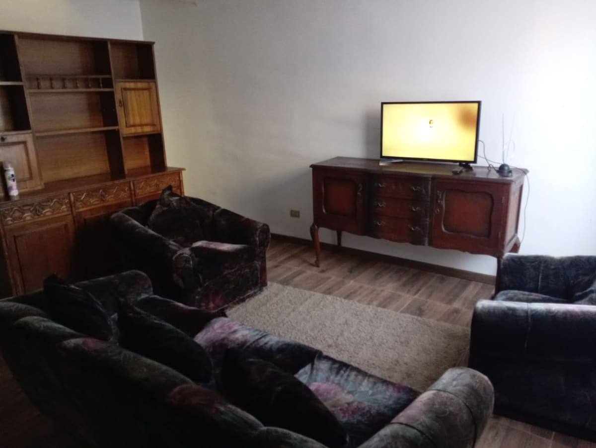 Simple Vintage House on Beagle Channel - Houses for Rent in Viña del ...