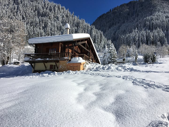 Ambiance Infiniment Montagne Au Chalet Les Perches - Albertville