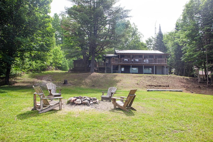 Lakefront Cottage With Hot Tub On 27 Acres - Ontario 60