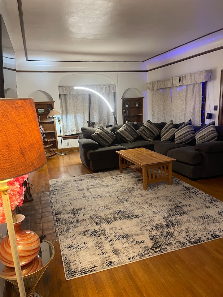 Beautifully Restored 1900s Colonial-style Home - Spokane Valley, WA