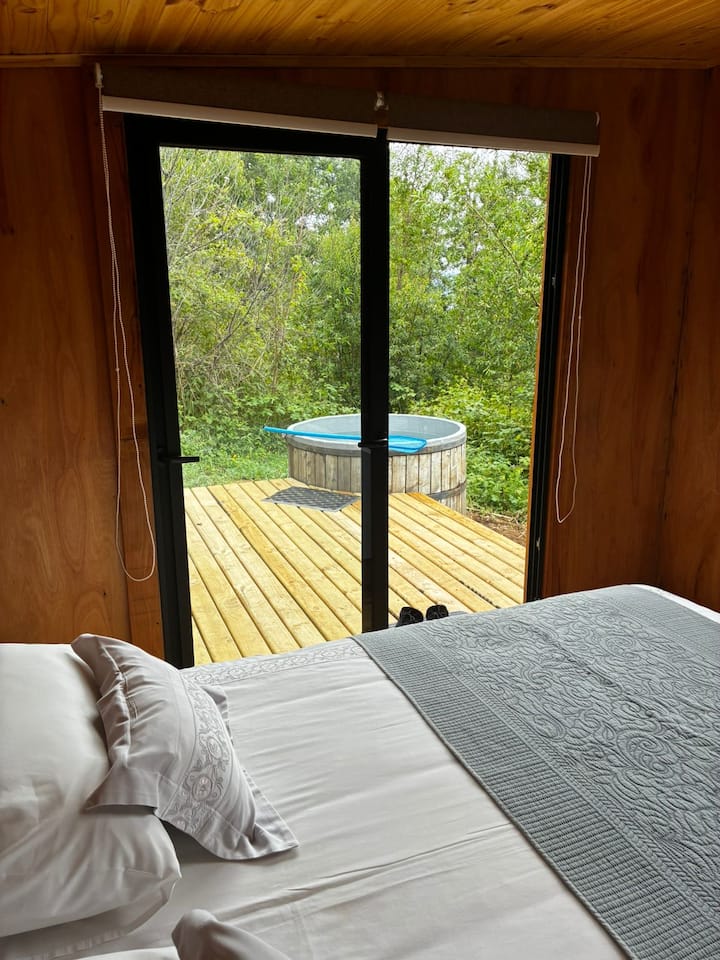 Cabaña En El Bosque Con Tinaja Privada, Parrilla - Pucon