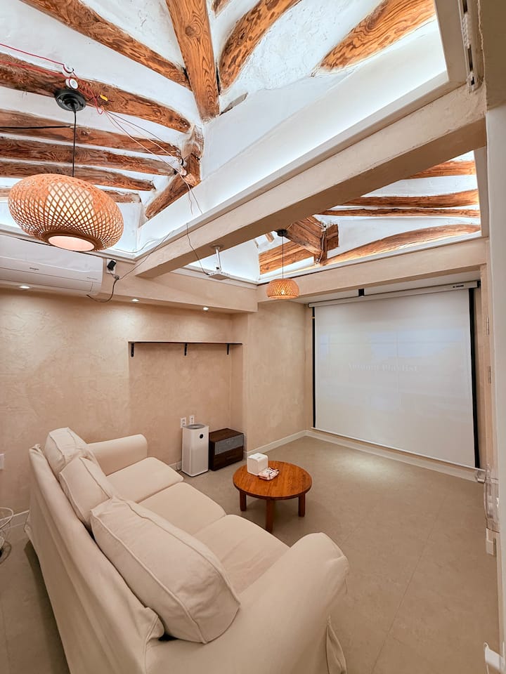 The Sinla_ Stay #한옥 #독채 #바베큐 #한옥마을#도보 10분 - Jeonju-si