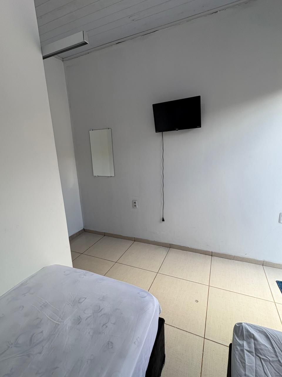 Spring guest house hotel - Bed and breakfasts for Rent in Água Boa ...