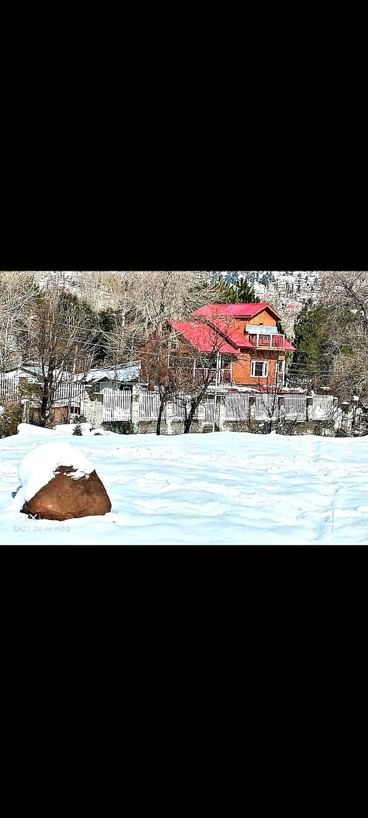 4 Chinar Cottage, Winter Skiing Summer Paragliding - Patnitop