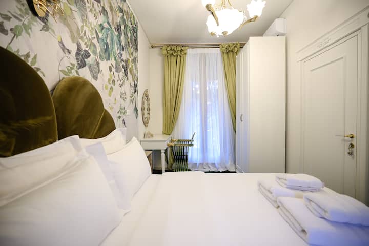 Marin Apartment’s - Venice