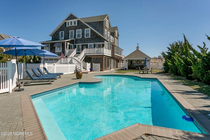 Matoloking Ocean Front With Pool - Point Pleasant, NJ