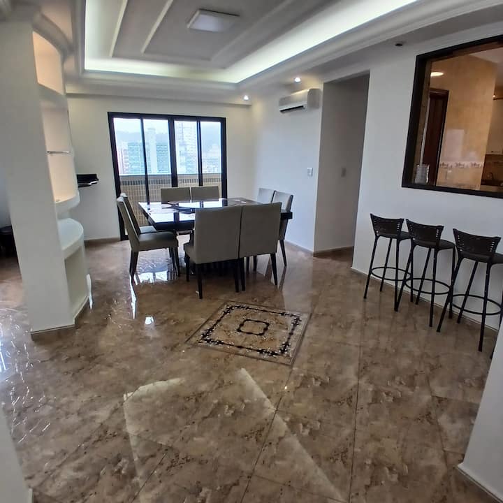 Apartamento De Alto Padrão, A 1 Quadra Da Praia. - Santos, Brasil