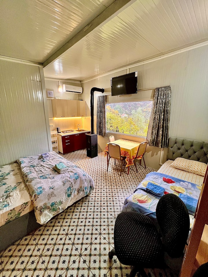 The Bee House – Panoramic Retreat - Rubik