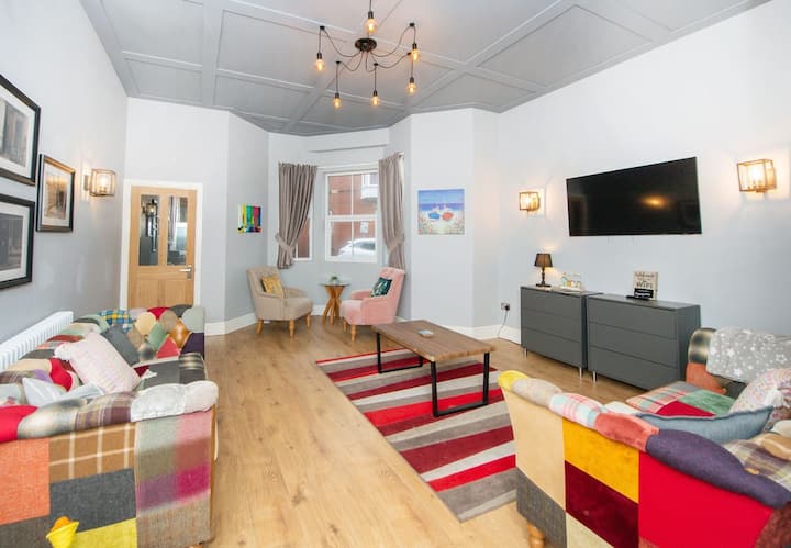 Large 6 Bed Southport Coastal Retreat With Sauna - Southport