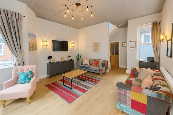 Large 6 Bed Southport Coastal Retreat With Sauna - Southport