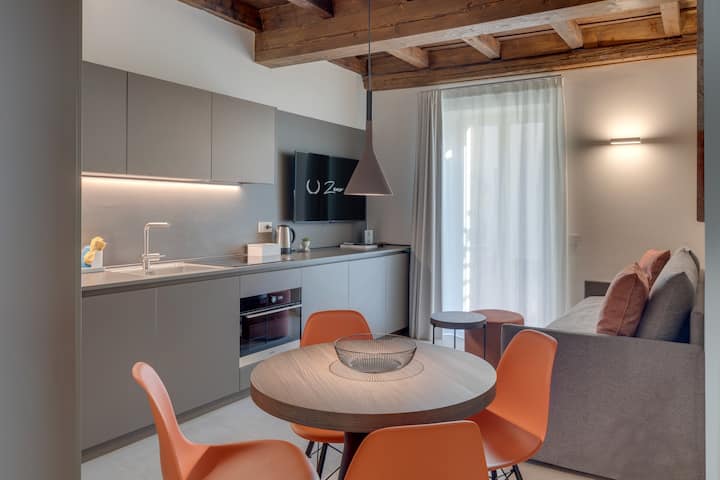 Zeno Suites | Deluxe Suite | First Floor Terrace - Verona