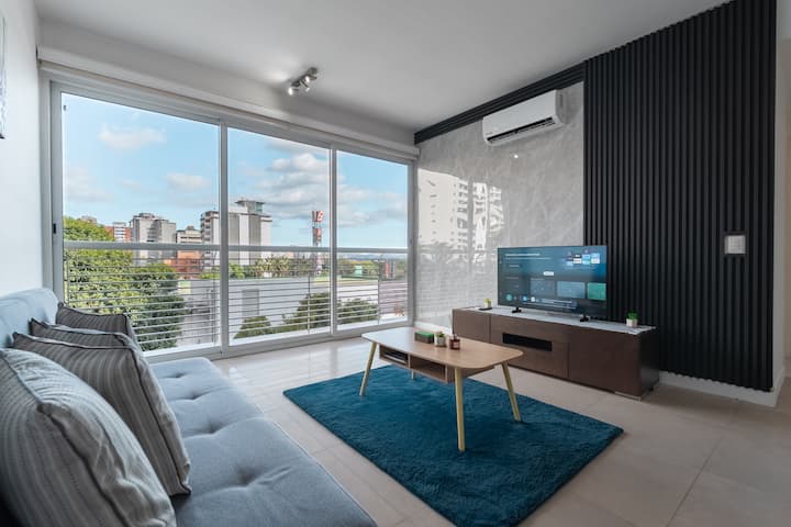 Exclusivo Apto Con Piscina Y Vista 360 ° De Ccs. - Caracas