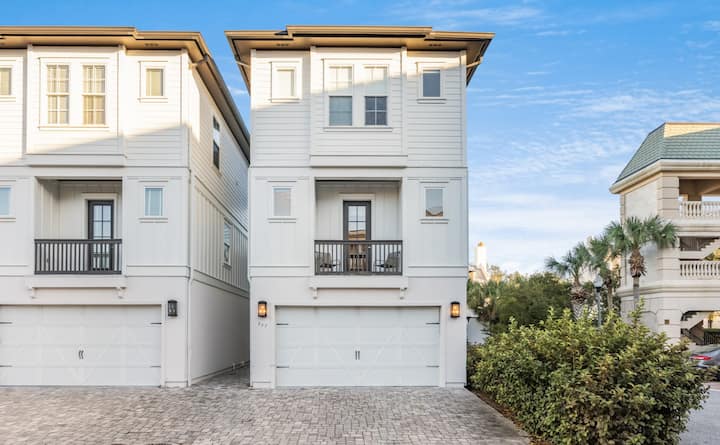 Seacrest, Steps 2 Beach & Pools! 4 Bikes, Pets Ok! - Florida Panhandle, FL