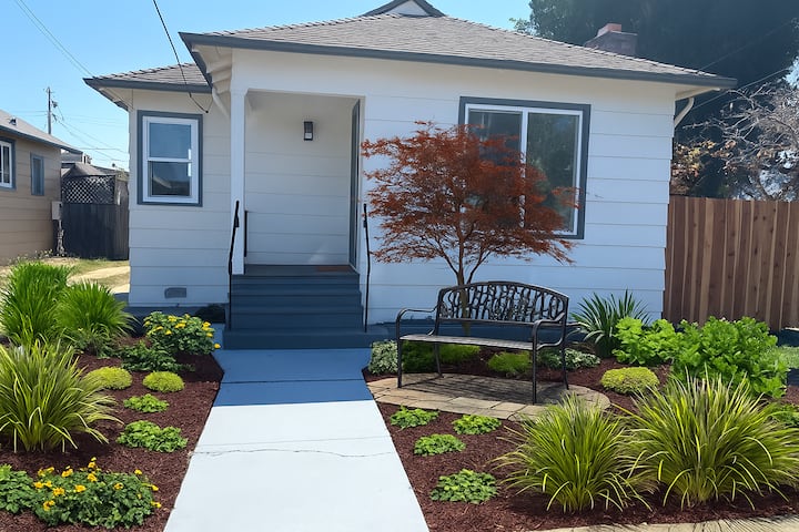 Beautiful 2-bdrm Home In Desirable "The Annex" - Berkeley, CA