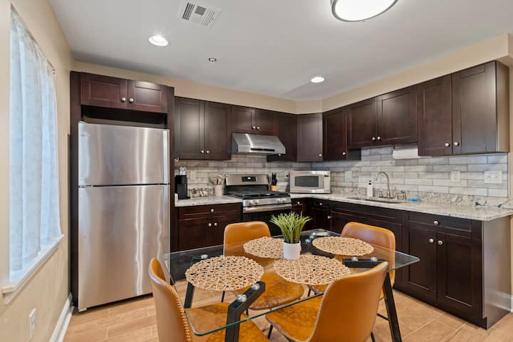 Chinatown Rooftop Loft W / Gameroom & Ball Court - Chinatown - Philadelphia