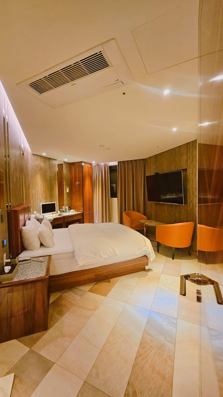 首尔少见的安静精品酒店 Indipresent Hotel Deluxe King 豪华大床房610 - Seoul