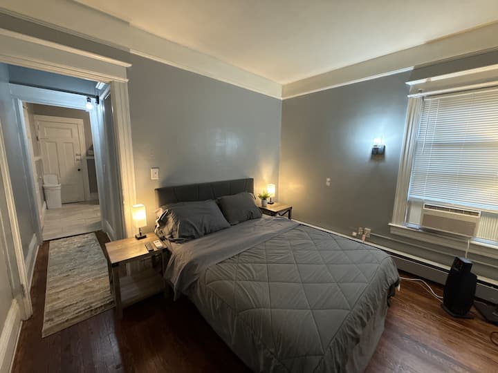 Lovely Studio Apartment Near Cobbs Hill - Rochester, NY